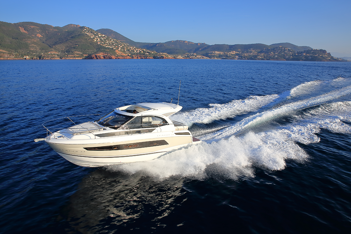 New Award for the Leader 33! | Jeanneau