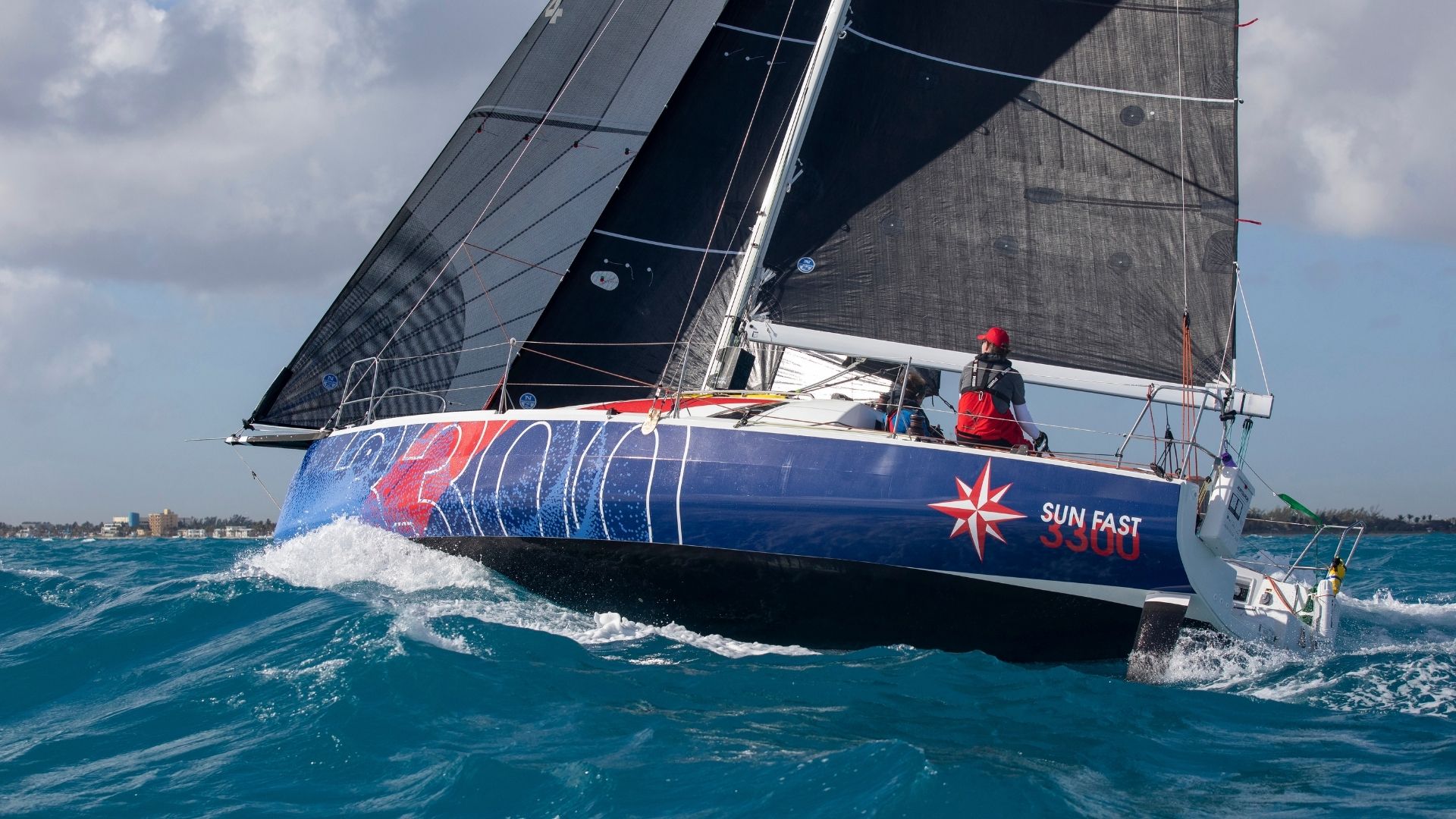 Guided Tour of the Sun Fast 3300 | Jeanneau