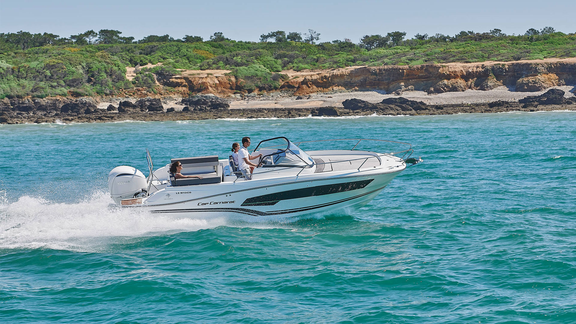 Three New Guided Video Tours of Jeanneau Powerboats | Jeanneau