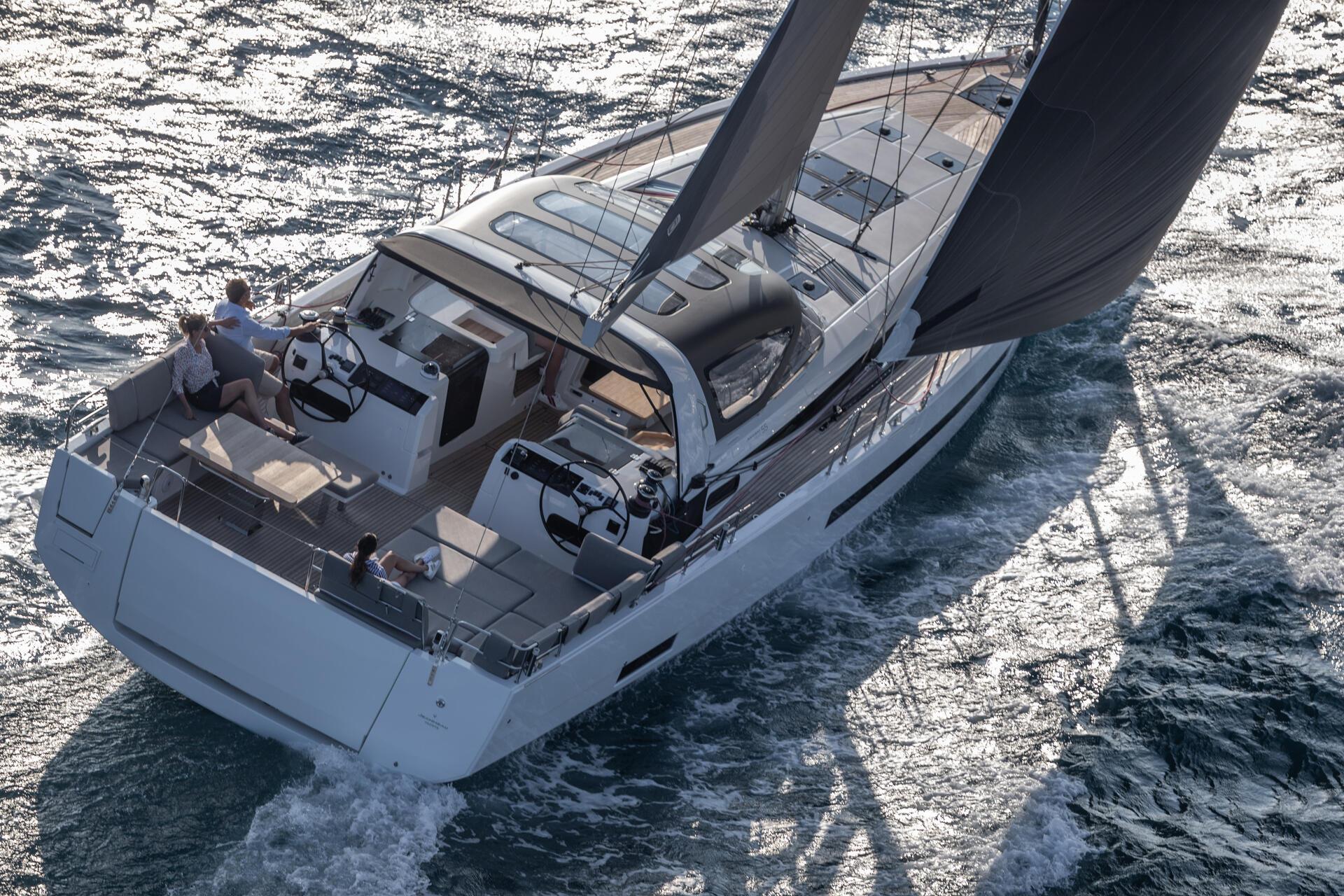 Guided Tour of the New Jeanneau Yachts 55 | Jeanneau